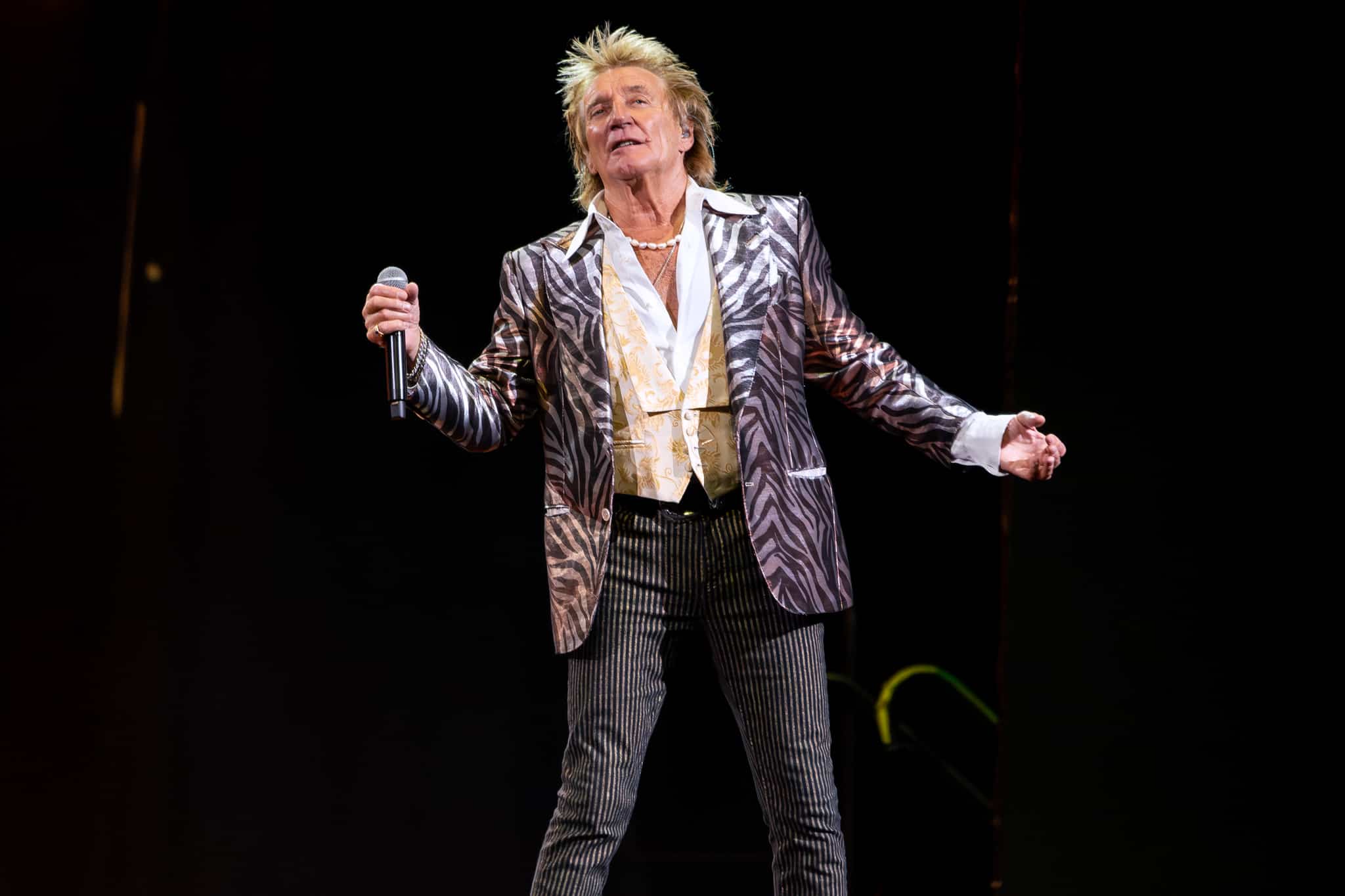Rod Stewart + Cheap Trick @ Bell Centre - Montreal Rocks